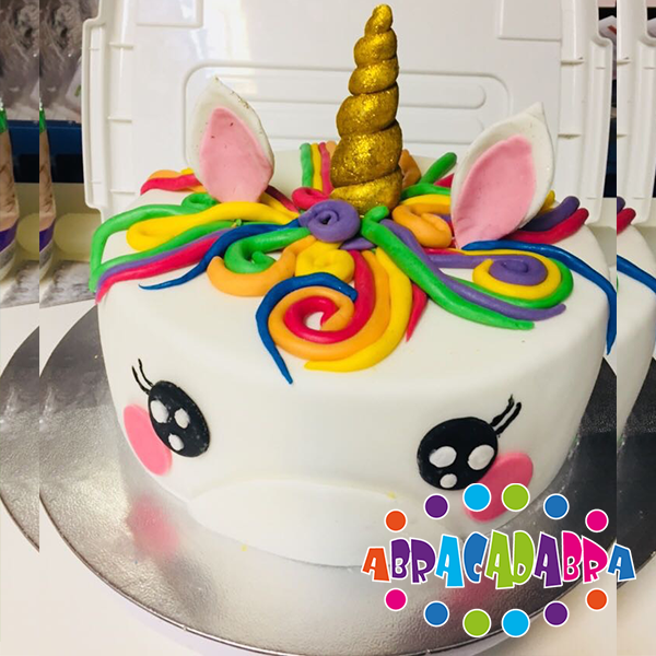 TORTA 30 PERSONAS FONDANT TEMATICA | Abracadabra